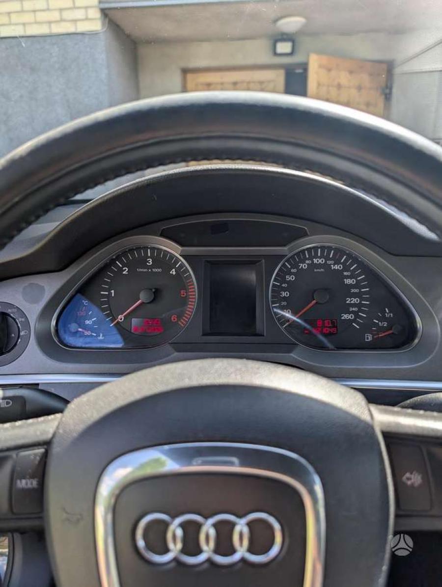 Melns Audi A6 2006 Šauļi, ar dzinēja tilpumu 1.97 L un nobraukumu 420 tūkst. km par 2700 €, foto 9 vietnē AUTOMOTO.COM.LV