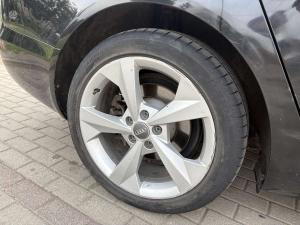 Melns Audi A6 2006 Kauņa, ar dzinēja tilpumu 1.97 L un nobraukumu 364 tūkst. km par 2500 €, foto 15 vietnē AUTOMOTO.COM.LV