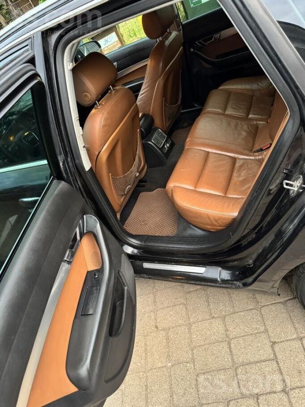 Black Audi A6 2006 in Jelgava, with an engine capacity of 2.70 L and mileage of 337 thousand km for 2390 €, photo 4 on AUTOMOTO.COM.LV