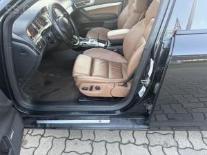 Black Audi A6 2006 in Riga, with an engine capacity of 3.00 L and mileage of 357 thousand km for 3450 €, photo 22 on AUTOMOTO.COM.LV