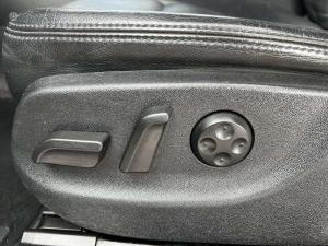Black Audi A6 2006 in Ukmerge, with an engine capacity of 2.70 L and mileage of 293 thousand km for 2550 €, photo 21 on AUTOMOTO.COM.LV