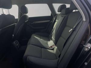Melns Audi A6 2006 Viļņa, ar dzinēja tilpumu 2.00 L un nobraukumu 418 tūkst. km par 1999 €, foto 12 vietnē AUTOMOTO.COM.LV