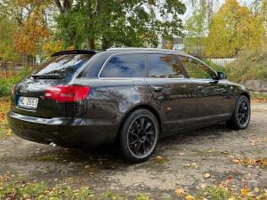 Melns Audi A6 2006 Rīga, ar dzinēja tilpumu 3.00 L un nobraukumu 401 tūkst. km par 2880 €, foto 4 vietnē AUTOMOTO.COM.LV