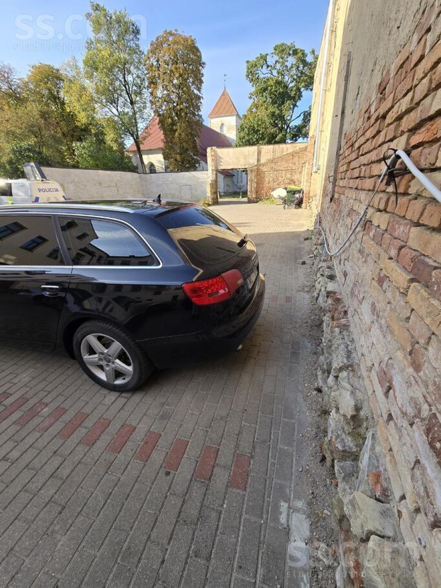 Melns Audi A6 2007 Bauska, ar dzinēja tilpumu 2.70 L un nobraukumu 290 tūkst. km par 3500 €, foto 9 vietnē AUTOMOTO.COM.LV