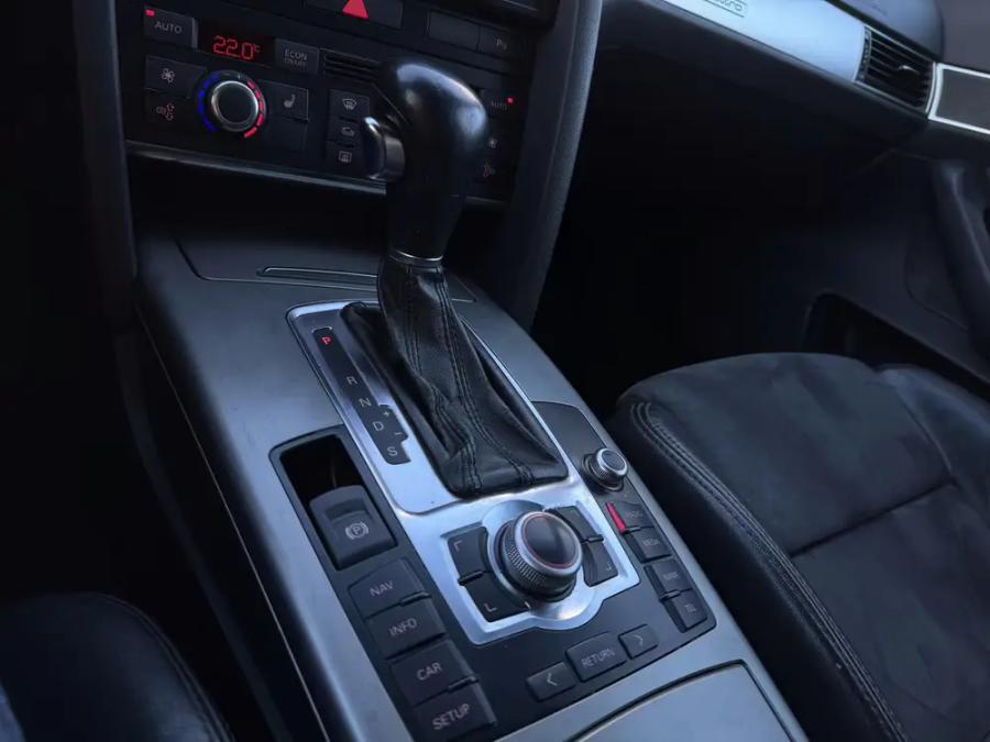 Black Audi A6 2007 in Riga, with an engine capacity of 3.00 L and mileage of 350 thousand km for 3490 €, photo 22 on AUTOMOTO.COM.LV