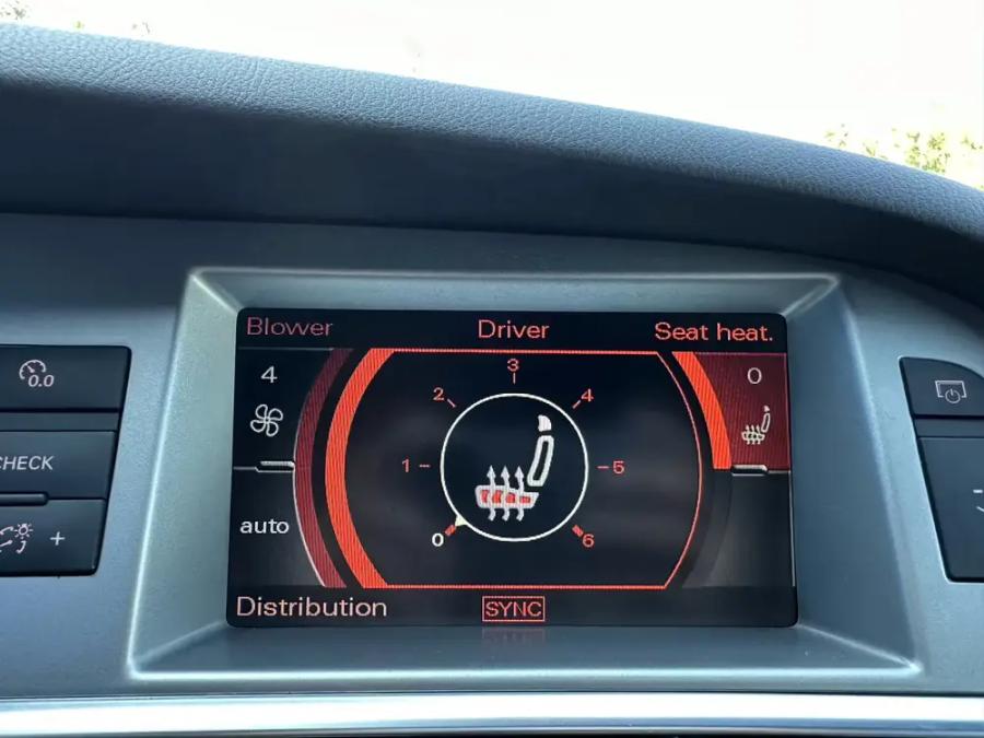 Black Audi A6 2007 in Riga, with an engine capacity of 3.00 L and mileage of 313 thousand km for 3990 €, photo 33 on AUTOMOTO.COM.LV