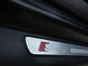 Black Audi A6 2007 in Riga, with an engine capacity of 3.00 L and mileage of 412 thousand km for 3690 €, photo 12 on AUTOMOTO.COM.LV