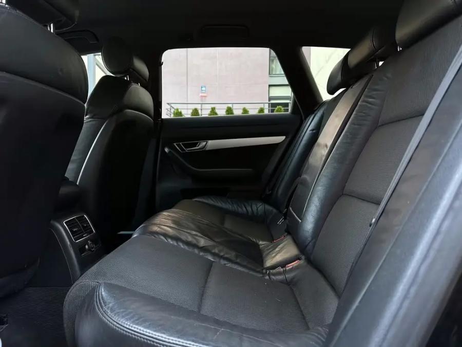 Black Audi A6 2007 in Riga, with an engine capacity of 3.00 L and mileage of 412 thousand km for 3690 €, photo 16 on AUTOMOTO.COM.LV