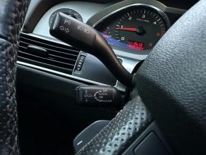 Black Audi A6 2007 in Riga, with an engine capacity of 3.00 L and mileage of 412 thousand km for 3690 €, photo 33 on AUTOMOTO.COM.LV