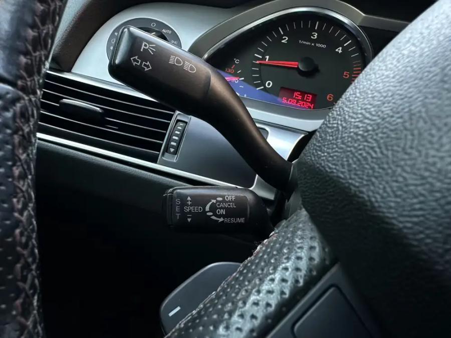 Black Audi A6 2007 in Riga, with an engine capacity of 3.00 L and mileage of 412 thousand km for 3690 €, photo 33 on AUTOMOTO.COM.LV