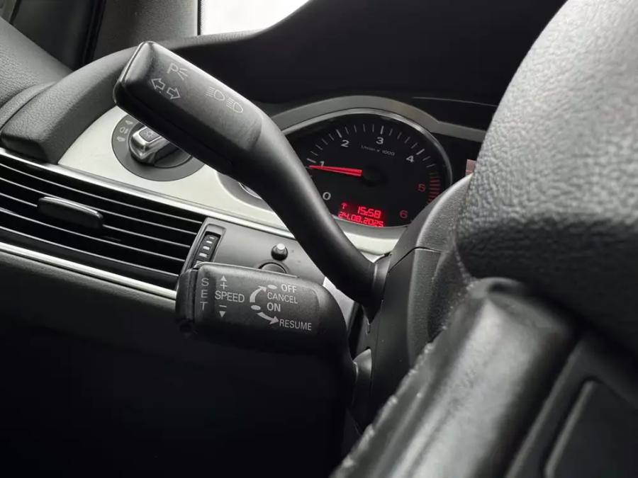 Black Audi A6 2007 in Riga, with an engine capacity of 3.00 L and mileage of 309 thousand km for 3990 €, photo 32 on AUTOMOTO.COM.LV