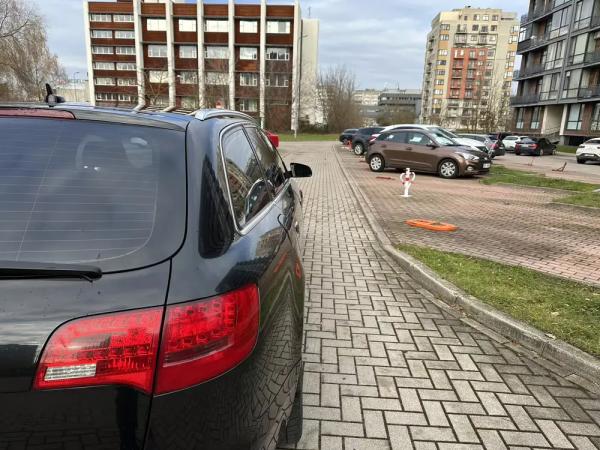 Черный Ауди А6 2007 в Рига, объемом двигателя 3.00 л и пробегом 304 тыс. км за 4490 €, фото 10 на AUTOMOTO.COM.LV