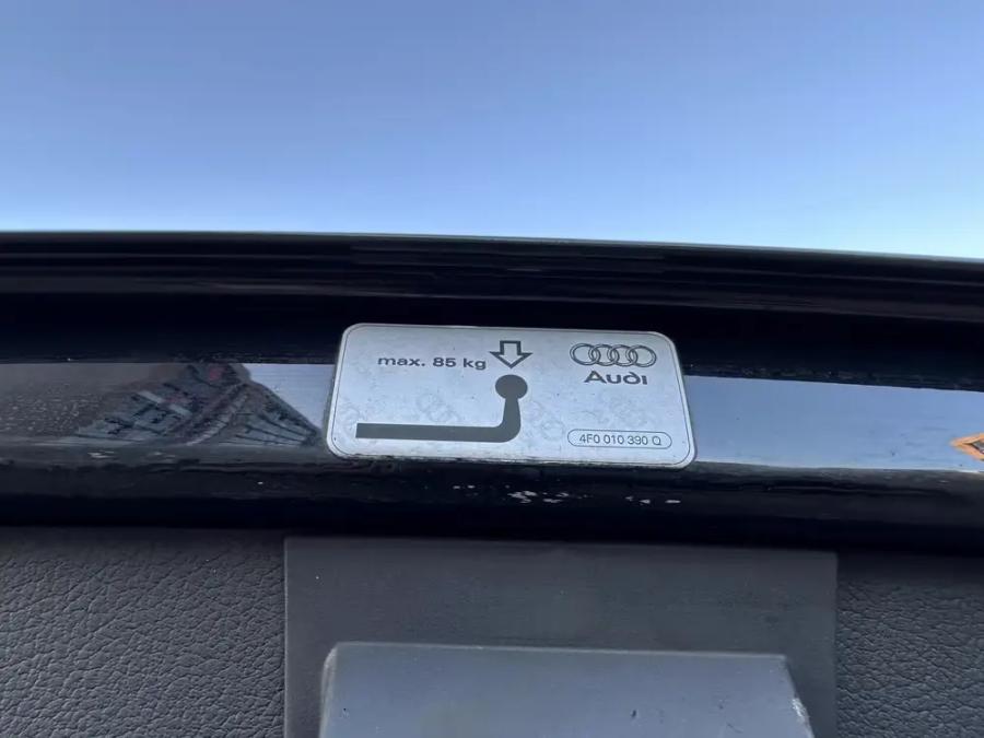 Black Audi A6 2007 in Riga, with an engine capacity of 3.00 L and mileage of 304 thousand km for 4490 €, photo 13 on AUTOMOTO.COM.LV