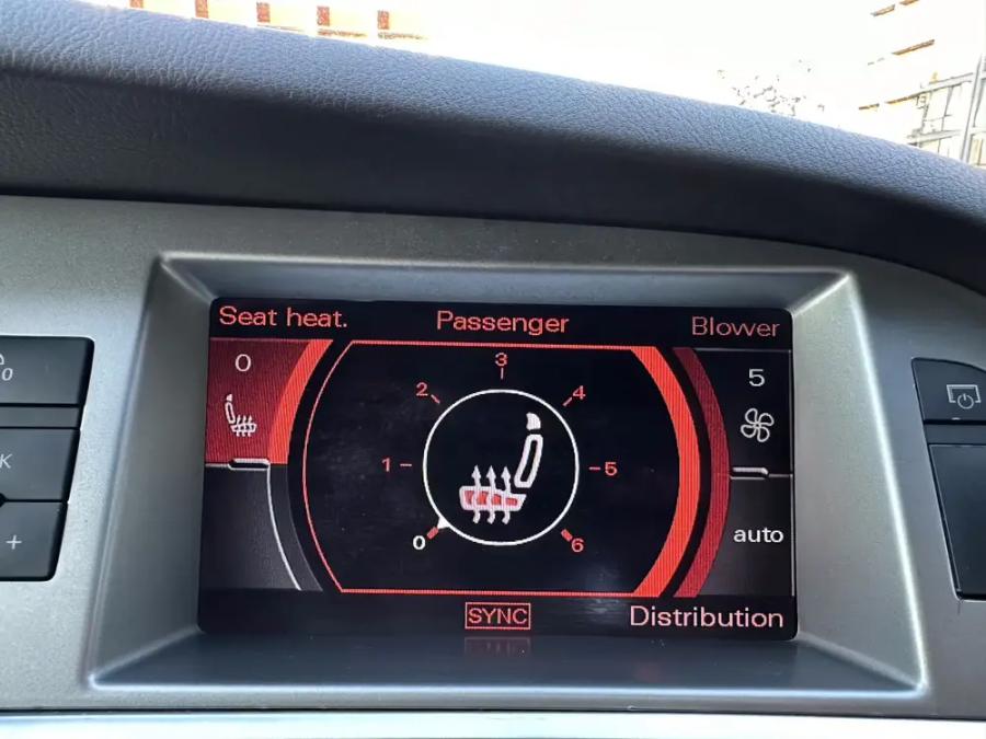 Black Audi A6 2007 in Riga, with an engine capacity of 3.00 L and mileage of 304 thousand km for 4490 €, photo 33 on AUTOMOTO.COM.LV