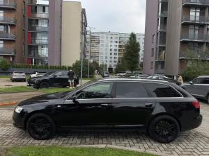Black Audi A6 2007 in Riga, with an engine capacity of 3.00 L and mileage of 326 thousand km for 3190 €, photo 5 on AUTOMOTO.COM.LV