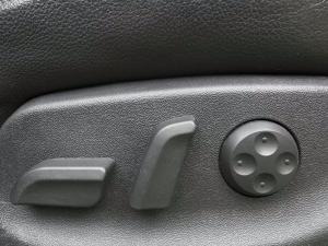 Black Audi A6 2007 in Riga, with an engine capacity of 3.00 L and mileage of 326 thousand km for 3190 €, photo 19 on AUTOMOTO.COM.LV