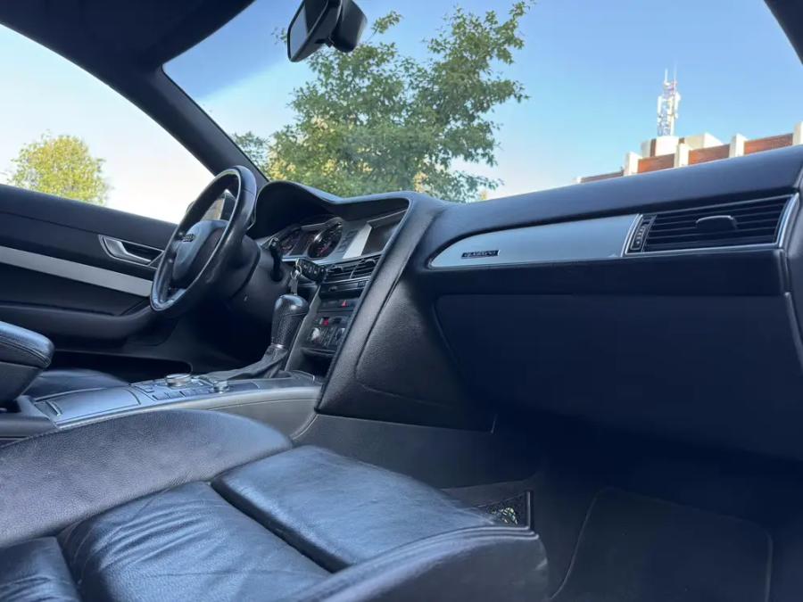 Black Audi A6 2007 in Riga, with an engine capacity of 3.00 L and mileage of 311 thousand km for 3790 €, photo 12 on AUTOMOTO.COM.LV