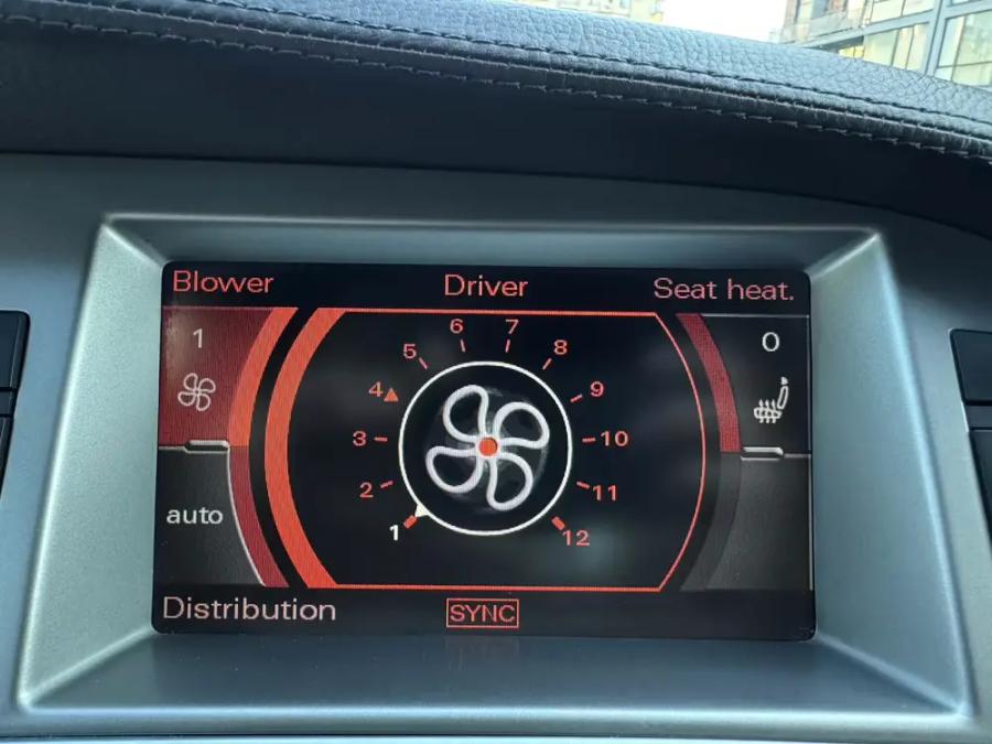 Black Audi A6 2007 in Riga, with an engine capacity of 3.00 L and mileage of 311 thousand km for 3790 €, photo 22 on AUTOMOTO.COM.LV