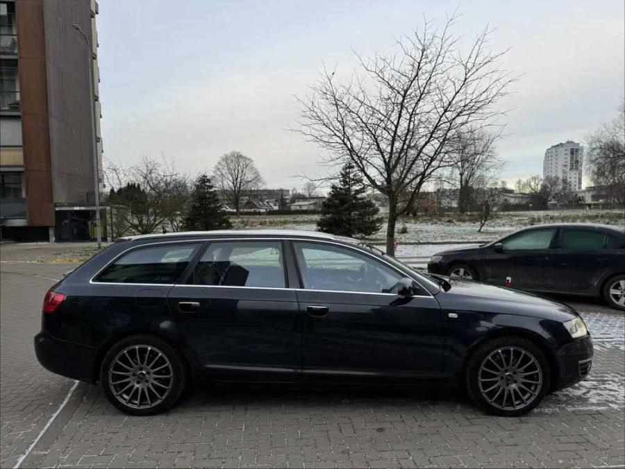 Black Audi A6 2007 in Riga, with an engine capacity of 3.00 L and mileage of 302 thousand km for 3990 €, photo 3 on AUTOMOTO.COM.LV