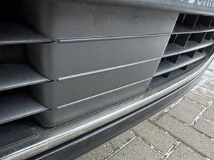 Black Audi A6 2007 in Riga, with an engine capacity of 3.00 L and mileage of 302 thousand km for 3990 €, photo 7 on AUTOMOTO.COM.LV