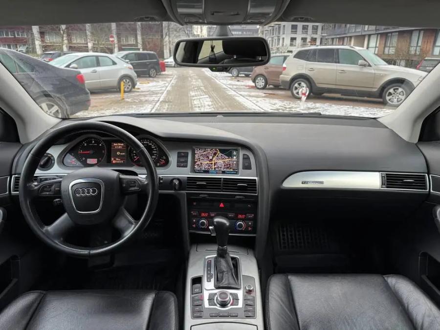 Black Audi A6 2007 in Riga, with an engine capacity of 3.00 L and mileage of 302 thousand km for 3990 €, photo 8 on AUTOMOTO.COM.LV