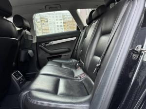 Black Audi A6 2007 in Riga, with an engine capacity of 3.00 L and mileage of 302 thousand km for 3990 €, photo 9 on AUTOMOTO.COM.LV