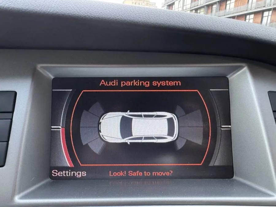 Black Audi A6 2007 in Riga, with an engine capacity of 3.00 L and mileage of 302 thousand km for 3990 €, photo 14 on AUTOMOTO.COM.LV