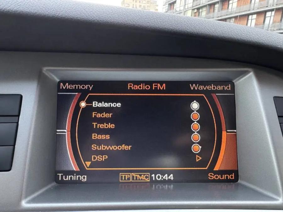 Black Audi A6 2007 in Riga, with an engine capacity of 3.00 L and mileage of 302 thousand km for 3990 €, photo 15 on AUTOMOTO.COM.LV
