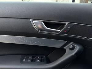 Black Audi A6 2007 in Riga, with an engine capacity of 3.00 L and mileage of 302 thousand km for 3990 €, photo 26 on AUTOMOTO.COM.LV