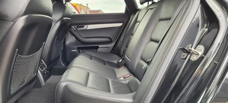 Black Audi A6 2007 in Riga, with an engine capacity of 3.00 L and mileage of 248 thousand km for 6900 €, photo 13 on AUTOMOTO.COM.LV
