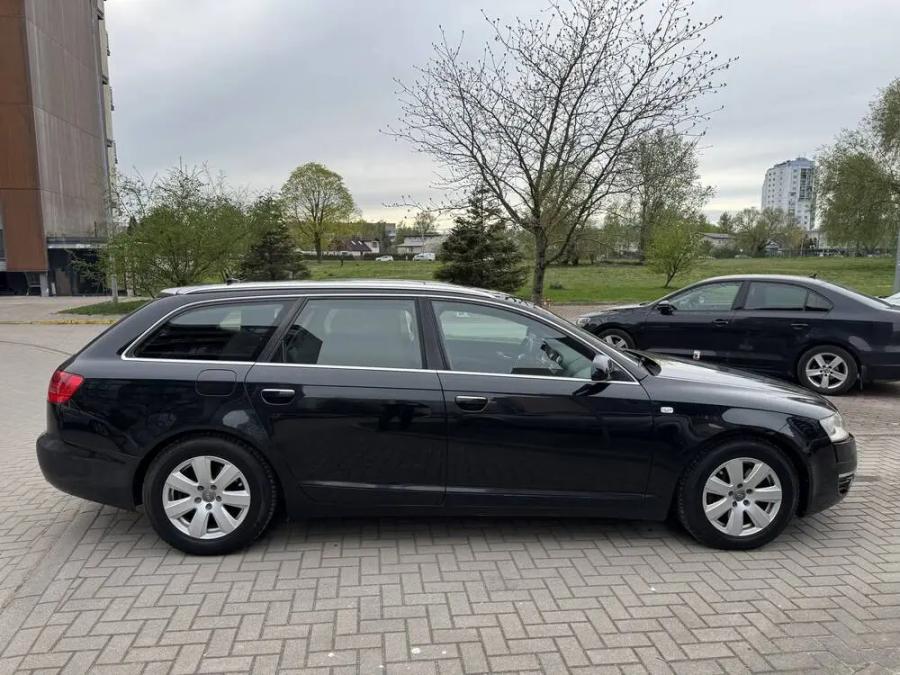 Black Audi A6 2007 in Riga, with an engine capacity of 3.00 L and mileage of 333 thousand km for 3990 €, photo 3 on AUTOMOTO.COM.LV