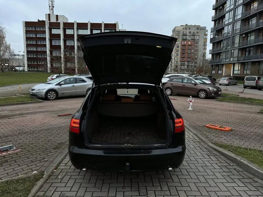 Black Audi A6 2007 in Riga, with an engine capacity of 3.00 L and mileage of 323 thousand km for 3990 €, photo 9 on AUTOMOTO.COM.LV