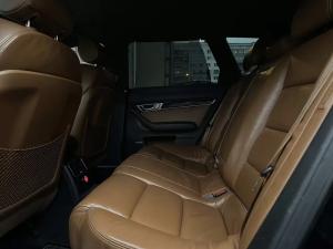 Black Audi A6 2007 in Riga, with an engine capacity of 3.00 L and mileage of 323 thousand km for 3990 €, photo 15 on AUTOMOTO.COM.LV