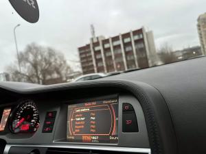 Black Audi A6 2007 in Riga, with an engine capacity of 3.00 L and mileage of 323 thousand km for 3990 €, photo 18 on AUTOMOTO.COM.LV