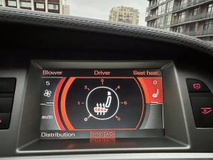 Black Audi A6 2007 in Riga, with an engine capacity of 3.00 L and mileage of 323 thousand km for 3990 €, photo 21 on AUTOMOTO.COM.LV