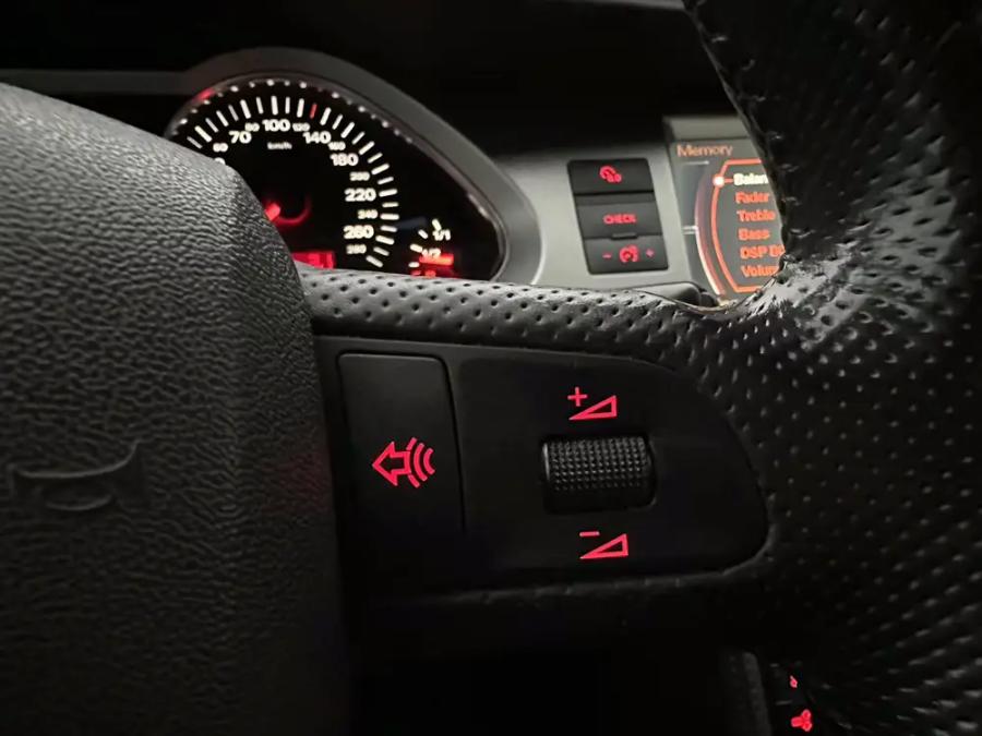 Black Audi A6 2007 in Riga, with an engine capacity of 3.00 L and mileage of 323 thousand km for 3990 €, photo 35 on AUTOMOTO.COM.LV