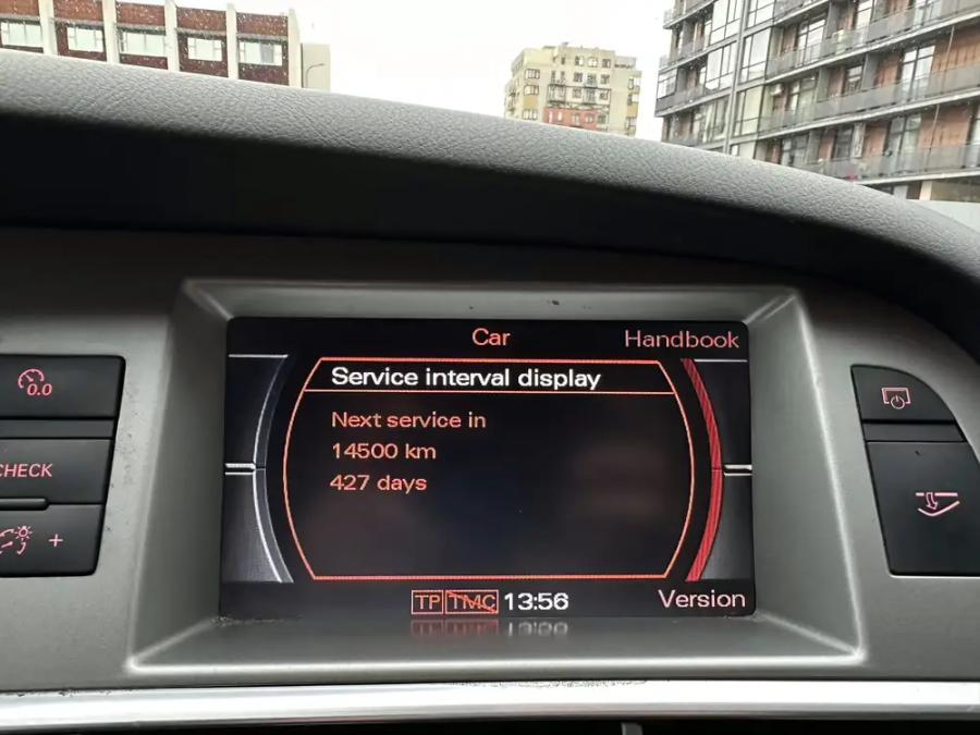 Black Audi A6 2007 in Riga, with an engine capacity of 3.00 L and mileage of 388 thousand km for 3490 €, photo 26 on AUTOMOTO.COM.LV