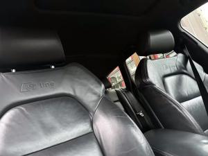 Black Audi A6 2007 in Riga, with an engine capacity of 3.00 L and mileage of 388 thousand km for 3490 €, photo 29 on AUTOMOTO.COM.LV