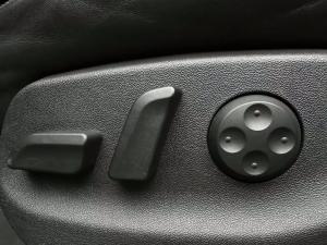 Black Audi A6 2007 in Riga, with an engine capacity of 3.00 L and mileage of 388 thousand km for 3490 €, photo 32 on AUTOMOTO.COM.LV