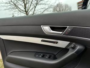 Black Audi A6 2007 in Riga, with an engine capacity of 3.00 L and mileage of 388 thousand km for 3490 €, photo 33 on AUTOMOTO.COM.LV