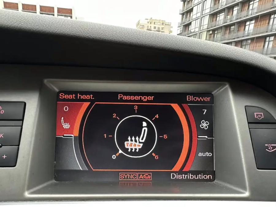 Black Audi A6 2007 in Riga, with an engine capacity of 3.00 L and mileage of 405 thousand km for 2490 €, photo 14 on AUTOMOTO.COM.LV