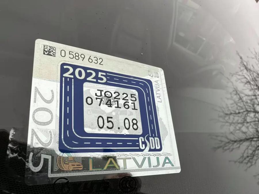 Black Audi A6 2007 in Riga, with an engine capacity of 3.00 L and mileage of 405 thousand km for 2490 €, photo 16 on AUTOMOTO.COM.LV