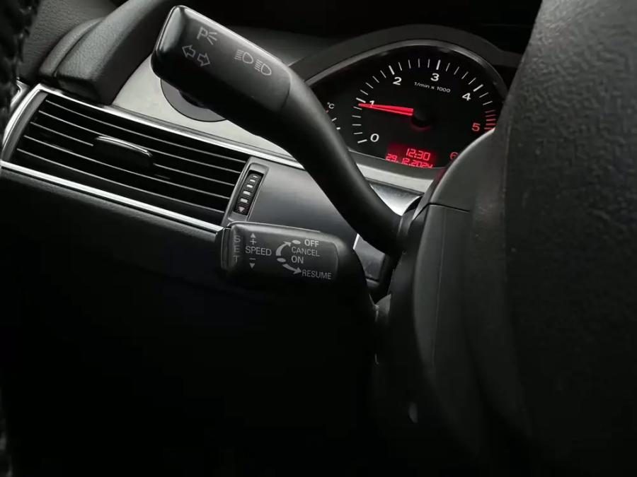 Black Audi A6 2007 in Riga, with an engine capacity of 3.00 L and mileage of 405 thousand km for 2490 €, photo 23 on AUTOMOTO.COM.LV