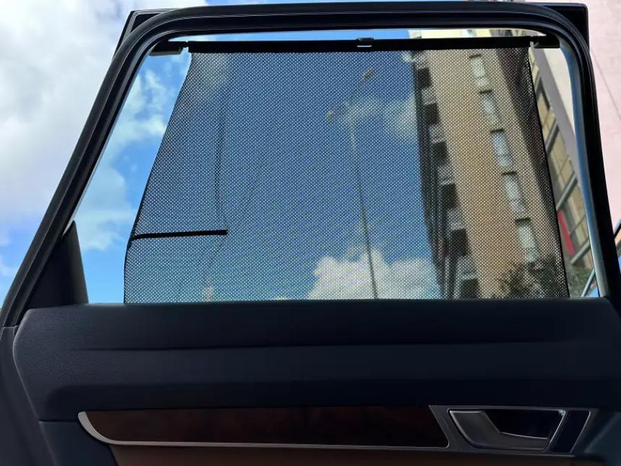 Black Audi A6 2007 in Riga, with an engine capacity of 3.00 L and mileage of 300 thousand km for 2990 €, photo 15 on AUTOMOTO.COM.LV