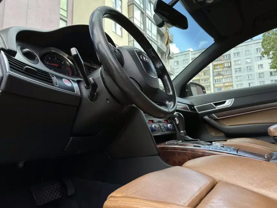 Black Audi A6 2007 in Riga, with an engine capacity of 3.00 L and mileage of 300 thousand km for 2990 €, photo 21 on AUTOMOTO.COM.LV