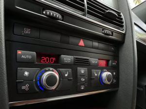 Black Audi A6 2007 in Riga, with an engine capacity of 3.00 L and mileage of 300 thousand km for 2990 €, photo 28 on AUTOMOTO.COM.LV