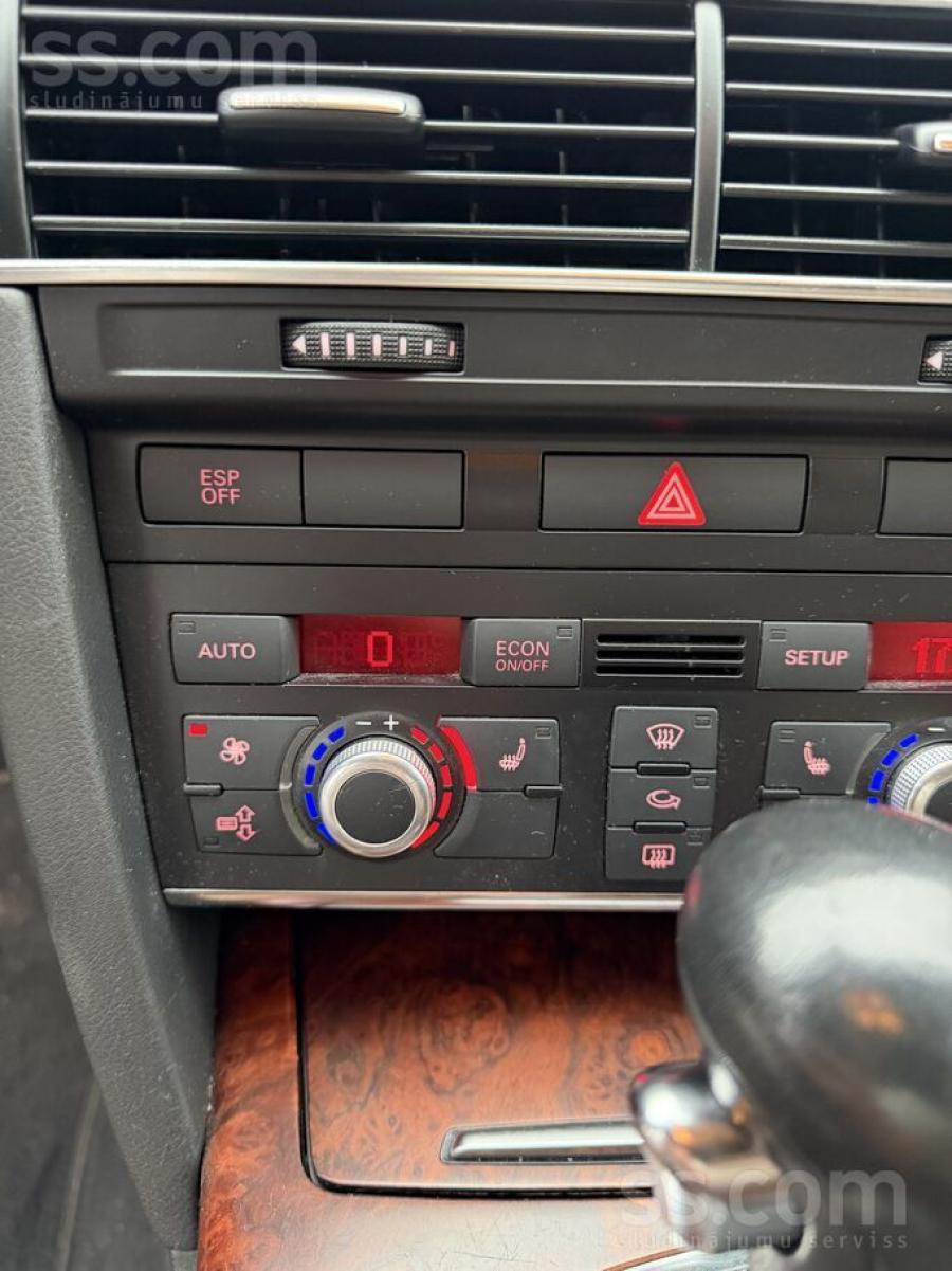 Melns Audi A6 2007 Jelgava, ar dzinēja tilpumu 3.00 L un nobraukumu 379 tūkst. km par 3300 €, foto 13 vietnē AUTOMOTO.COM.LV
