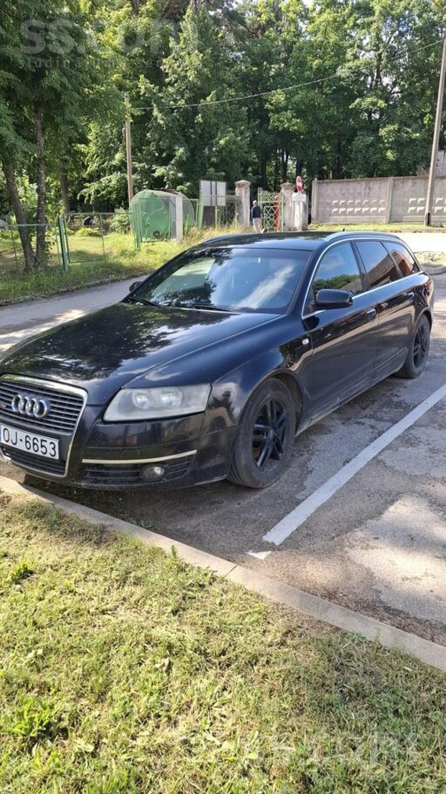 Black Audi A6 2007 in Daugavpils, with an engine capacity of 2.00 L and mileage of 364 thousand km for 950 €, photo 1 on AUTOMOTO.COM.LV