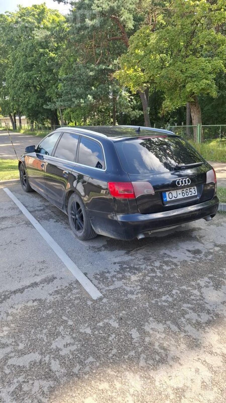 Black Audi A6 2007 in Daugavpils, with an engine capacity of 2.00 L and mileage of 364 thousand km for 950 €, photo 4 on AUTOMOTO.COM.LV