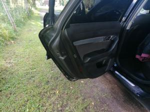 Black Audi A6 2007 in Moletai, with an engine capacity of 2.00 L and mileage of 398 thousand km for 1850 €, photo 13 on AUTOMOTO.COM.LV